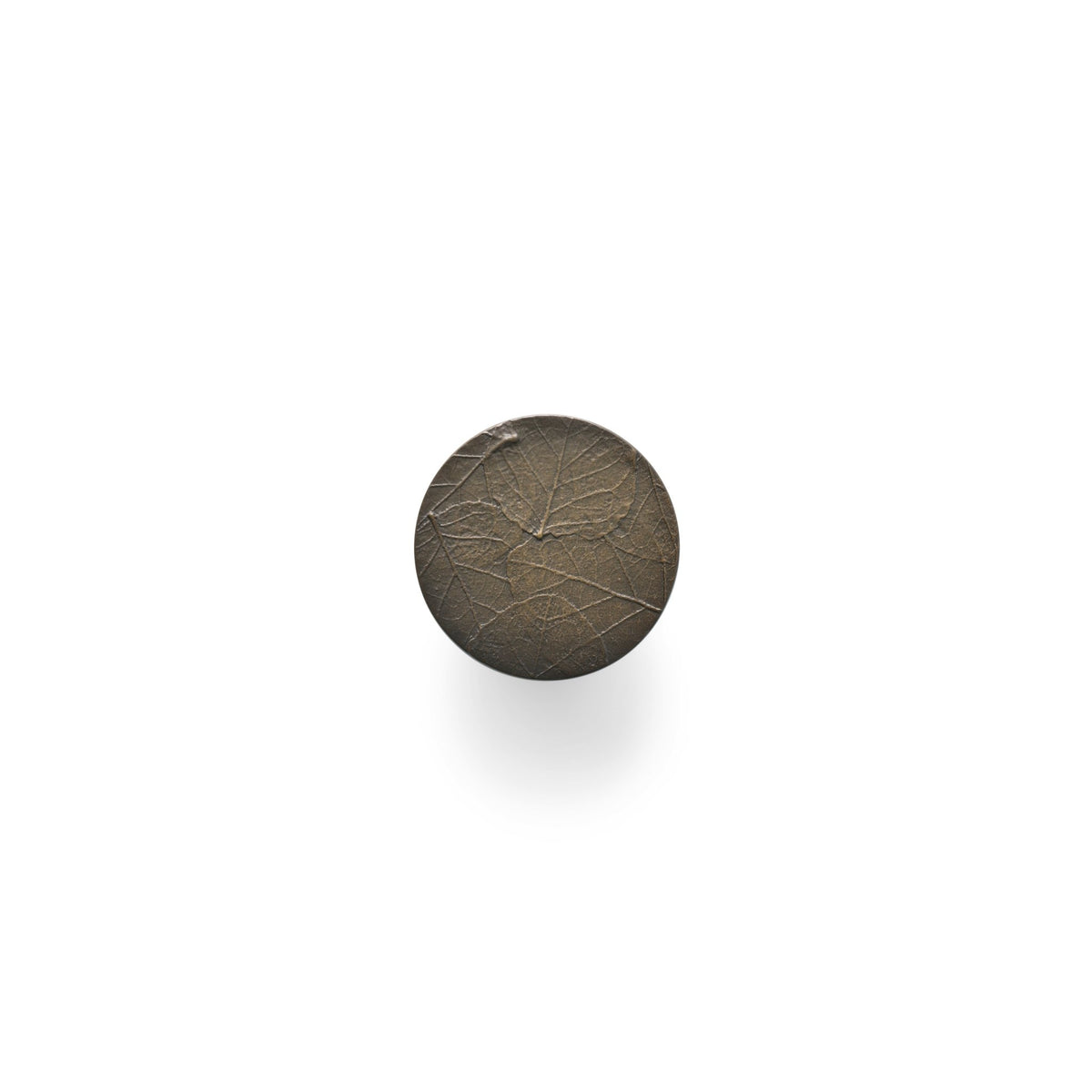 Forest Leaf Round Knob – Michael Aram